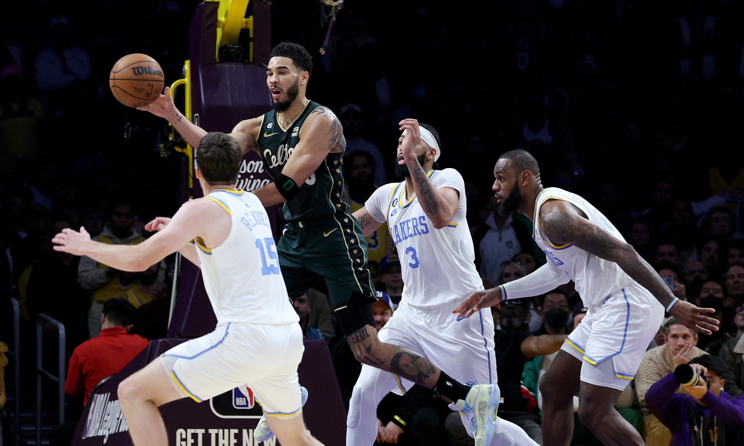 Nick Wright: Lakers’ trio is better than the Suns’…