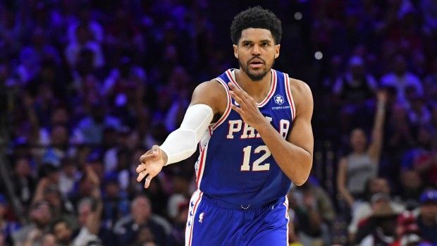 Tobias Harris Made Crumbl Cookies a Trending Topic,…