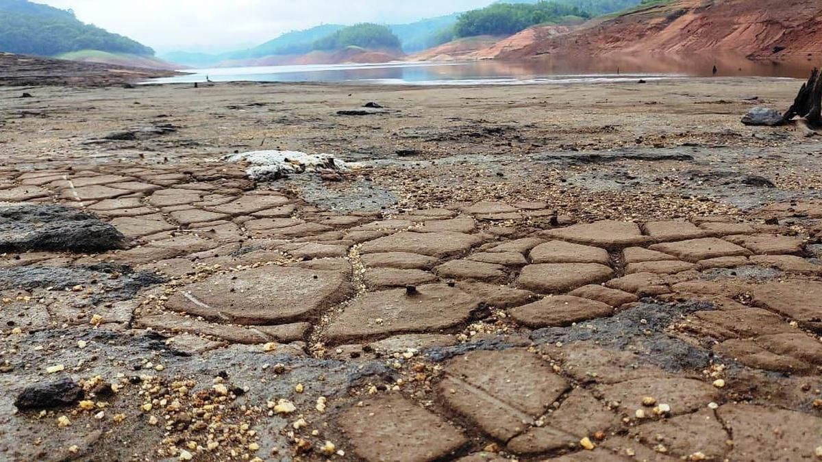 KSEB decides to maintain maximum water level in hydel…