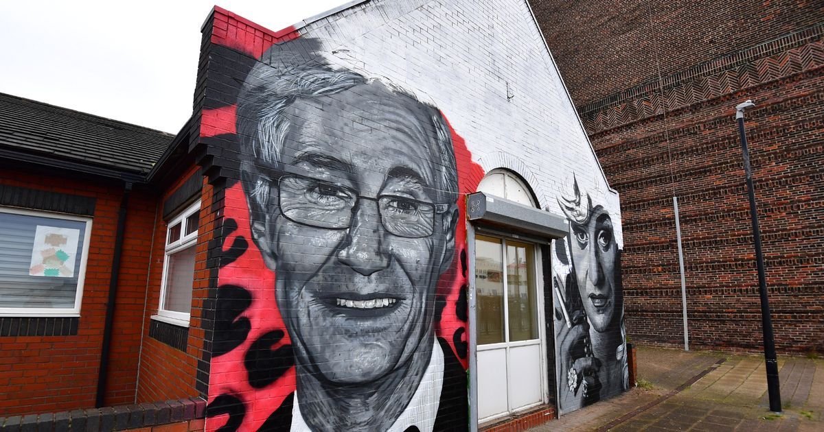 Artist 'honoured' to pay tribute to Paul O'Grady with…