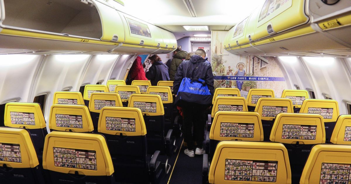 Flight attendant shares Ryanair trick to sit together…