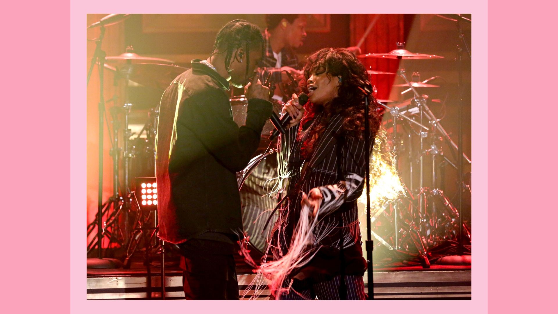 Are SZA and Travis Scott *actually* dating? Here's a…