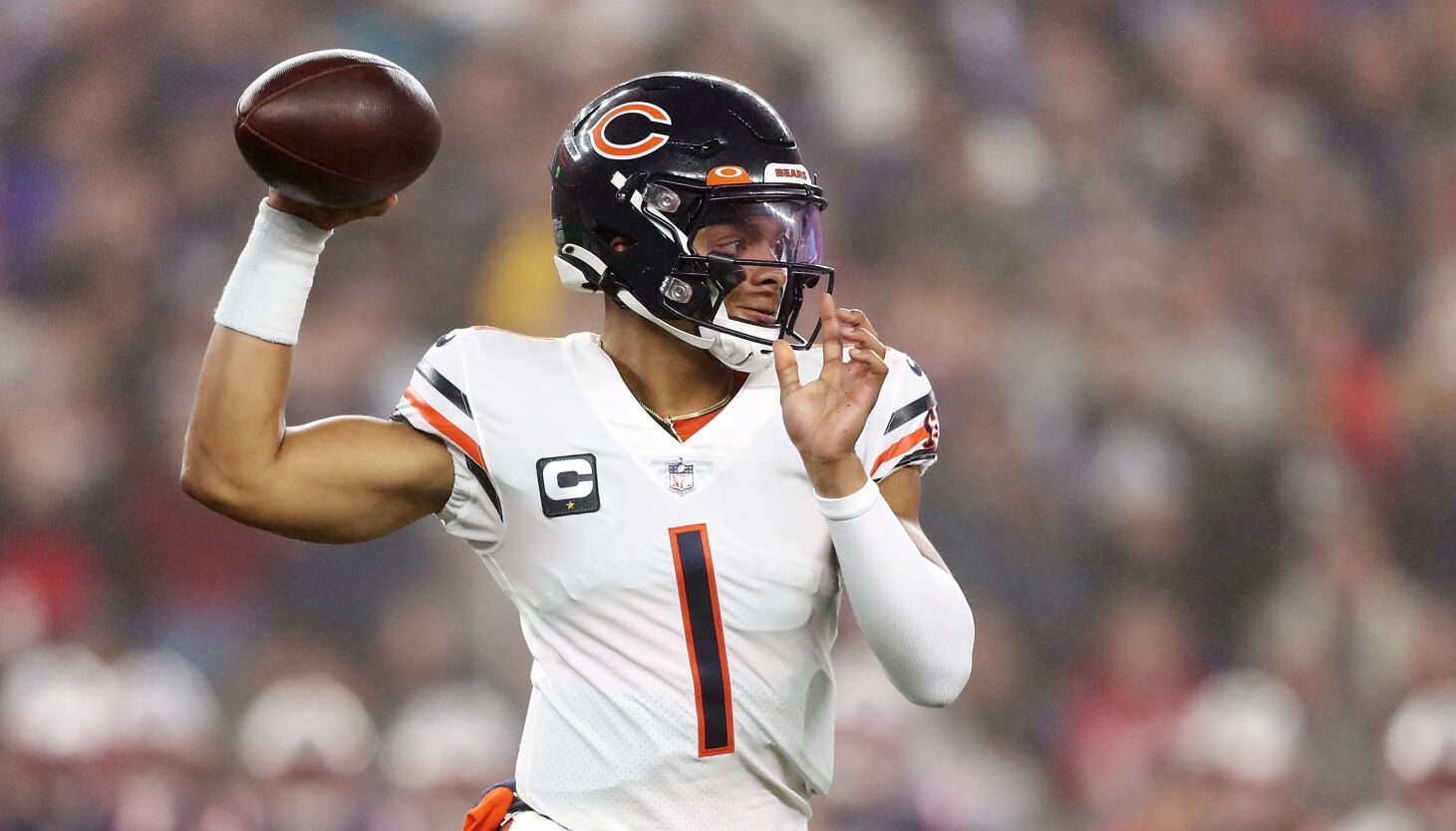 As Bears look for QB Justin Fields to make jump as…
