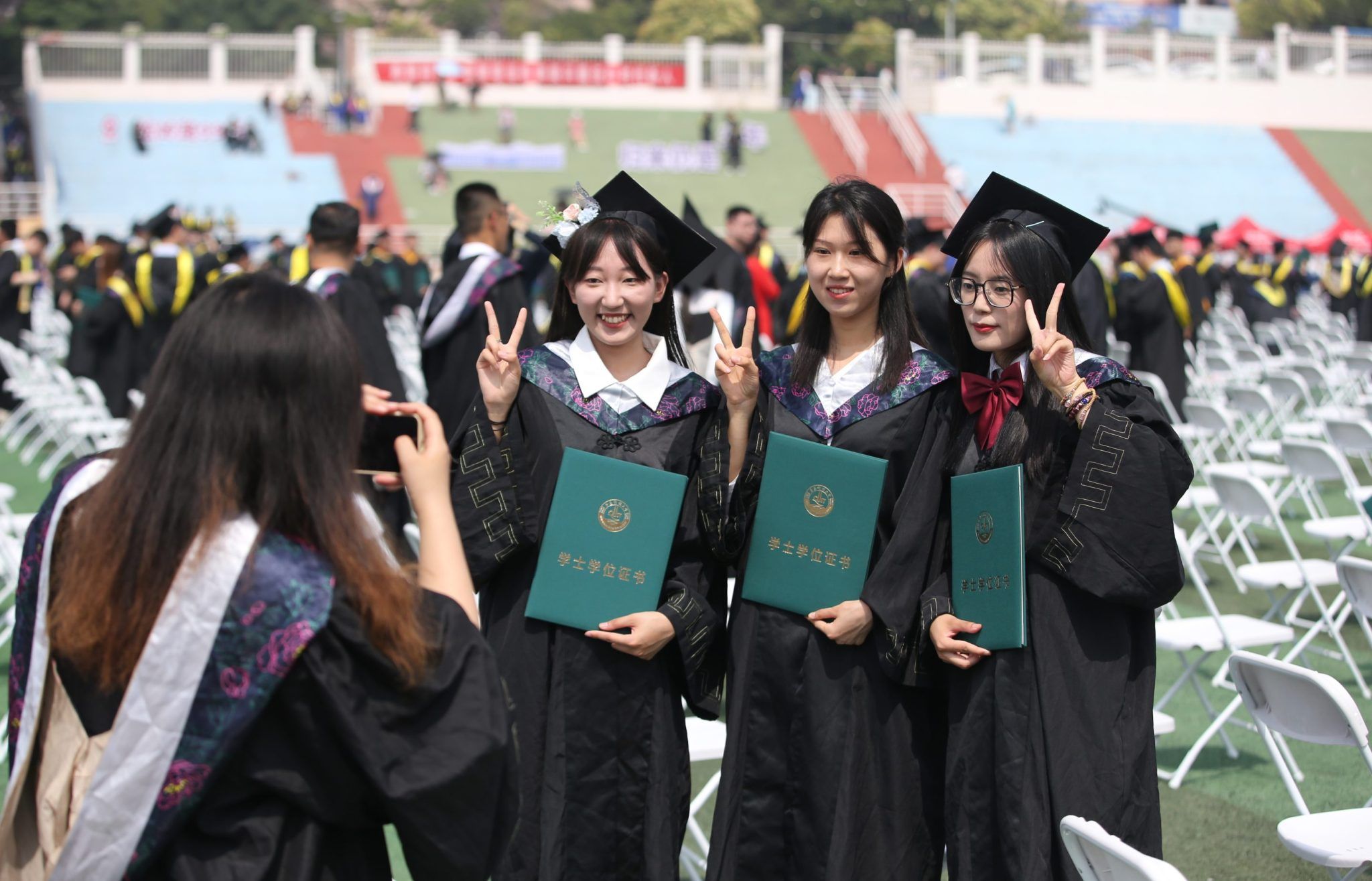 China's Gen Z graduates fear they have 'blank paper'…