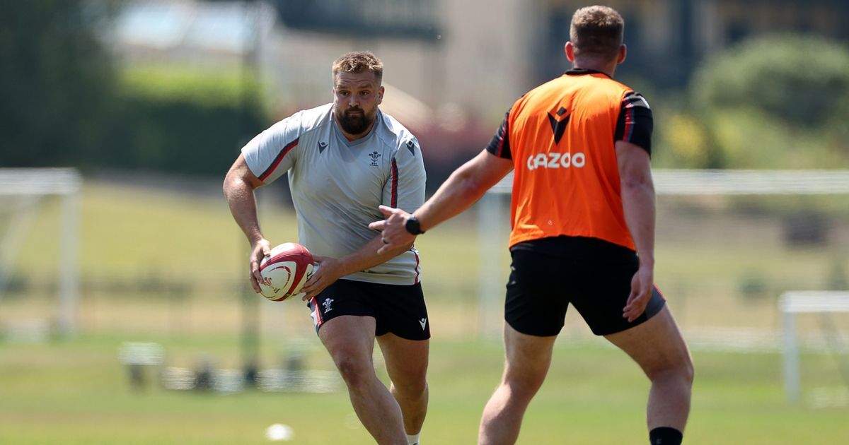 'Extremely sad' Wales star quits Welsh rugby in…