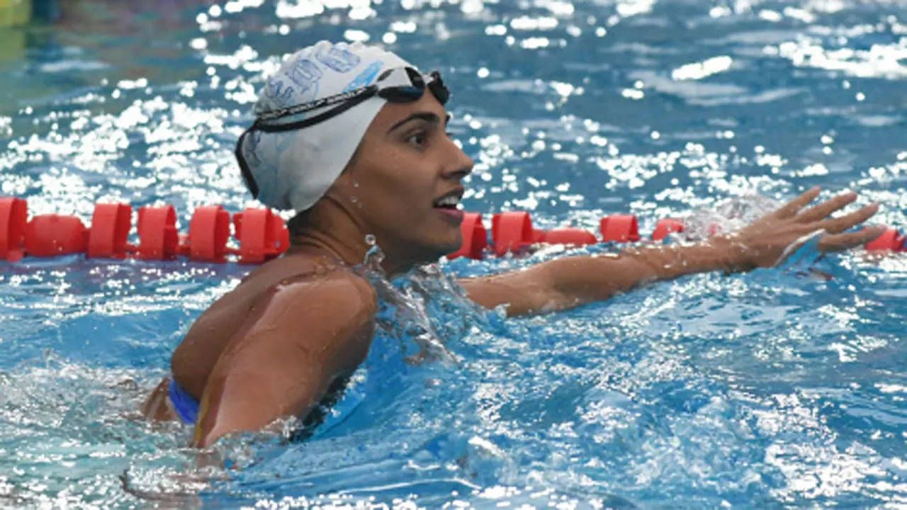 Rujuta Khade breaks 20-year-old record at swimming…