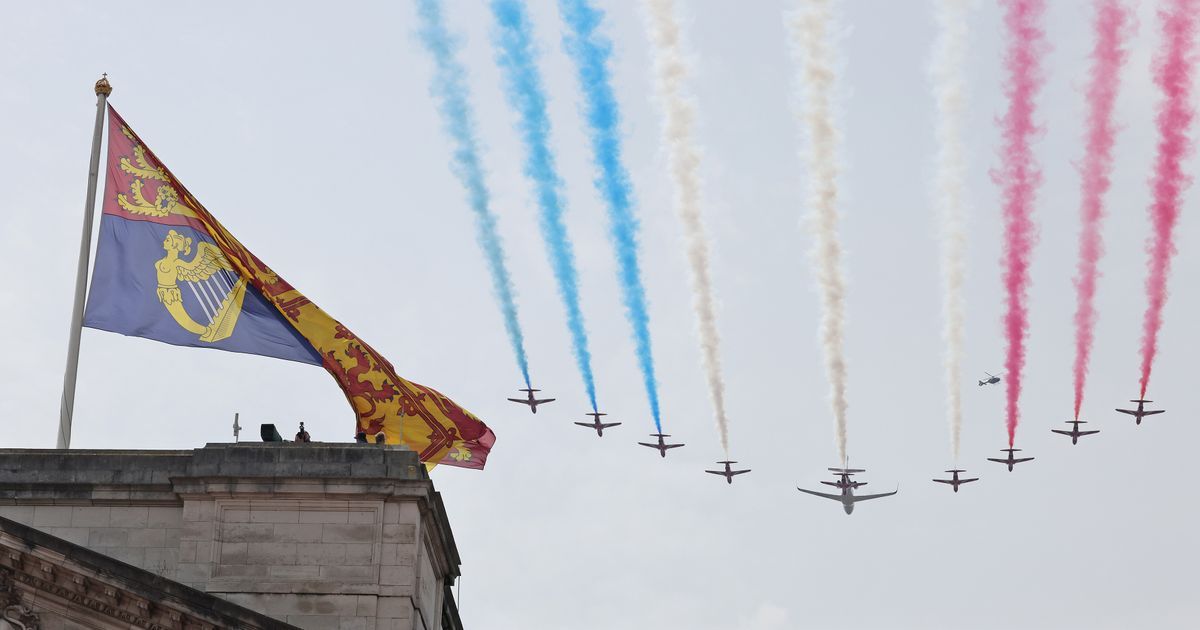 RAF Red Arrows flypast exact route and times for King…
