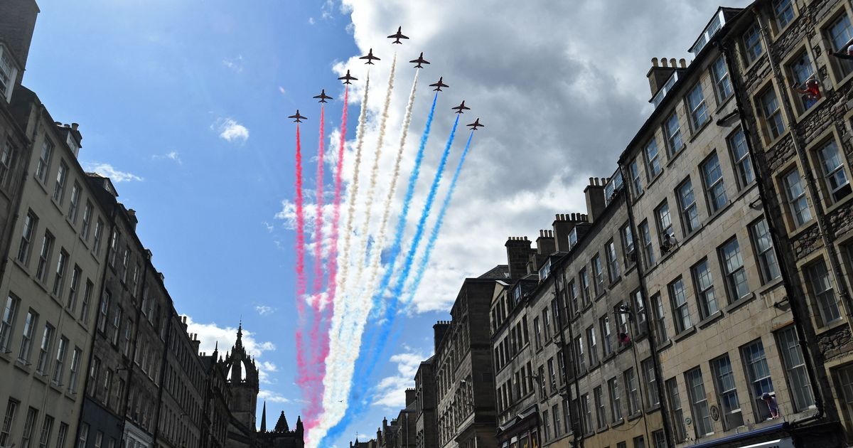 Red Arrows flypast on Edinburgh's Royal Mile as…