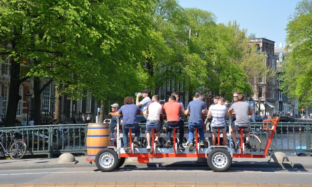 The great stag ban: why European cities loathe loud…