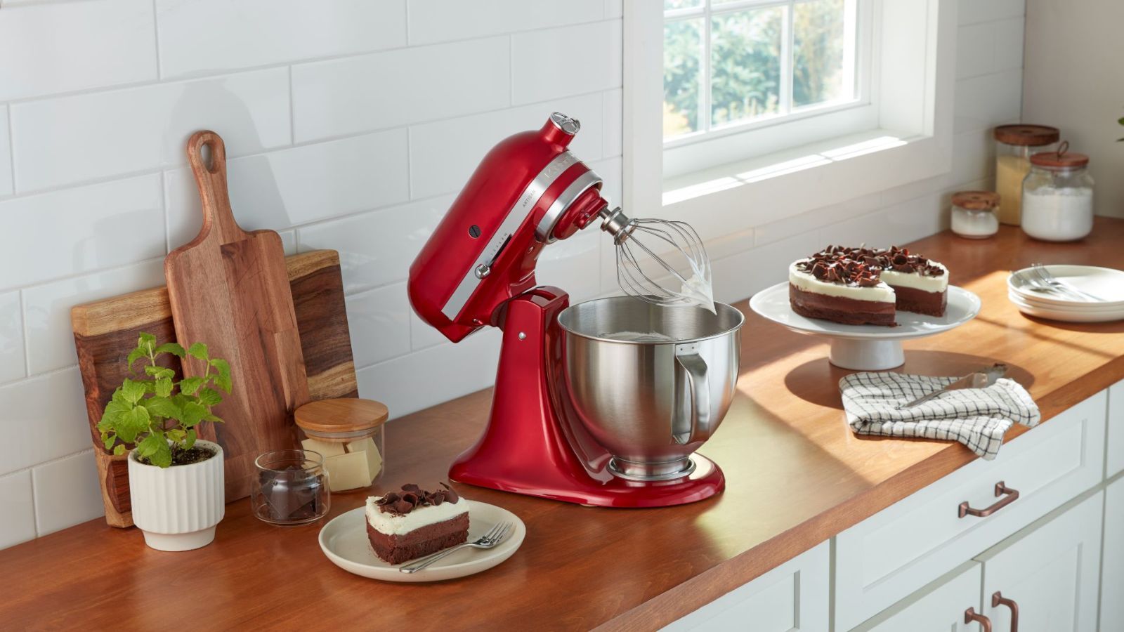 These are the best Amazon Prime Day KitchenAid deals,…
