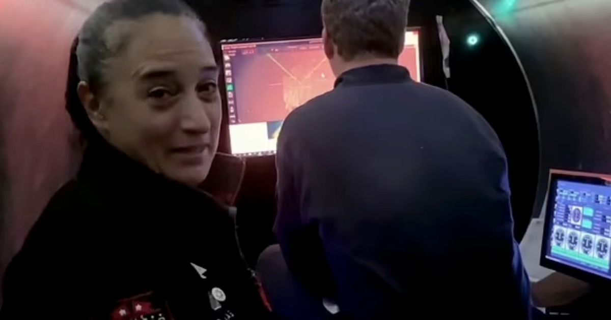 Breathtaking moment Titanic submarine passengers cry…