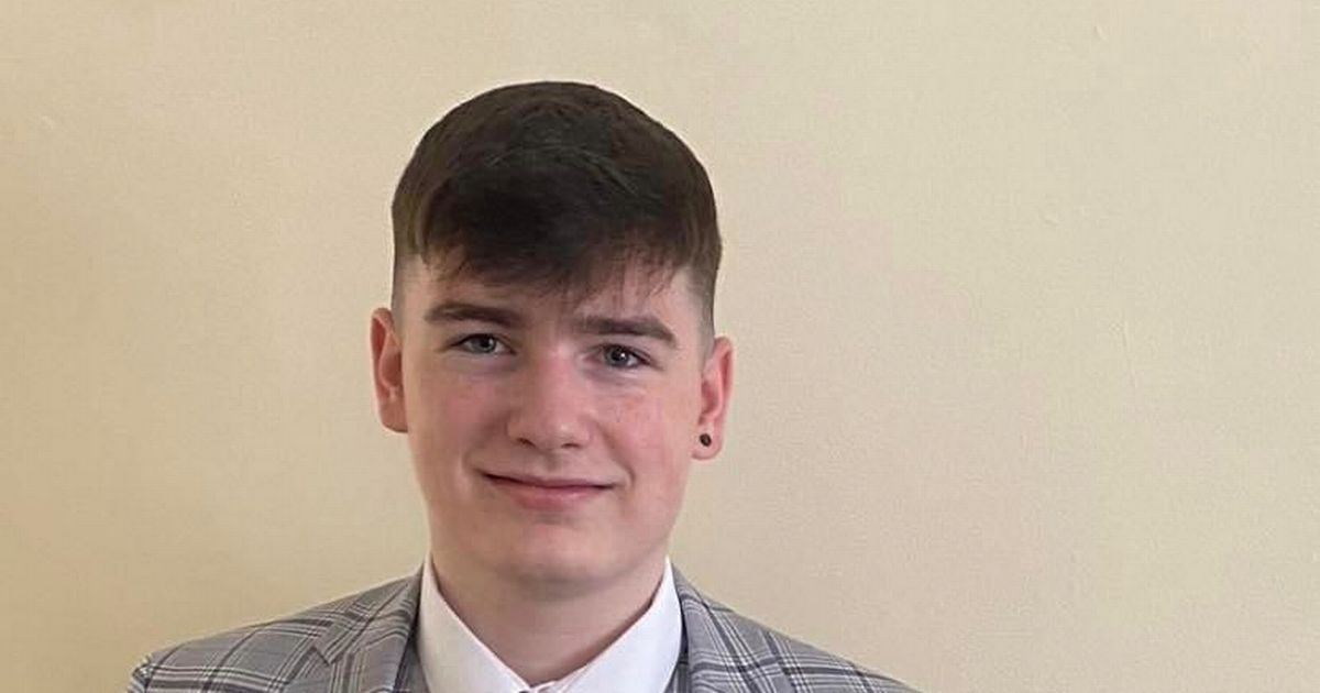 East Lothian teen learns to walk again after numb legs…