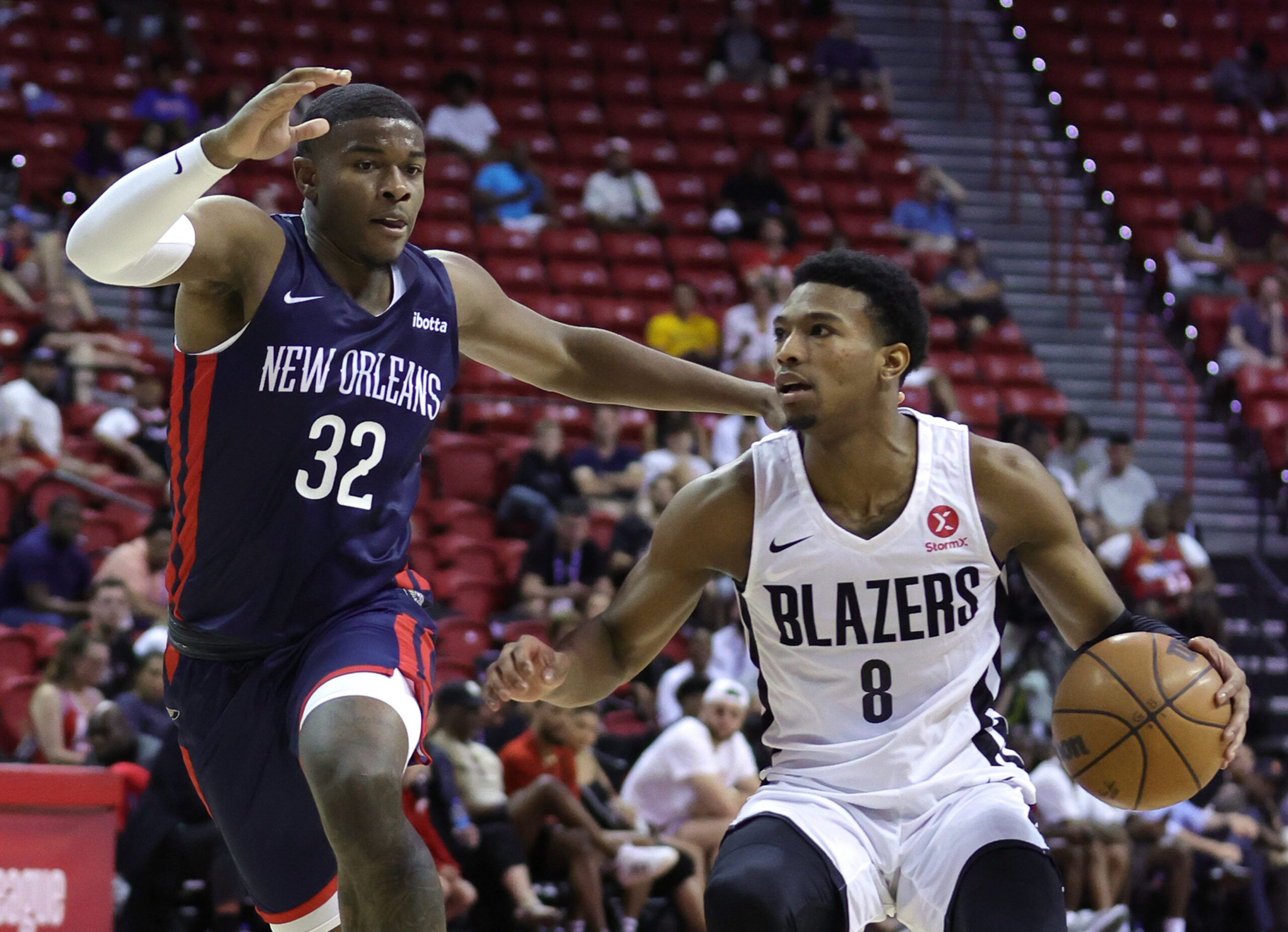 Former Ohio State star E.J. Liddell re-signs with the…