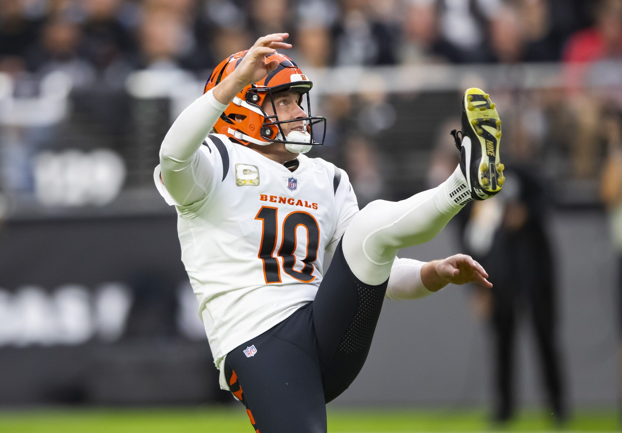 Kevin Huber says goodbye to Bengals fans with…