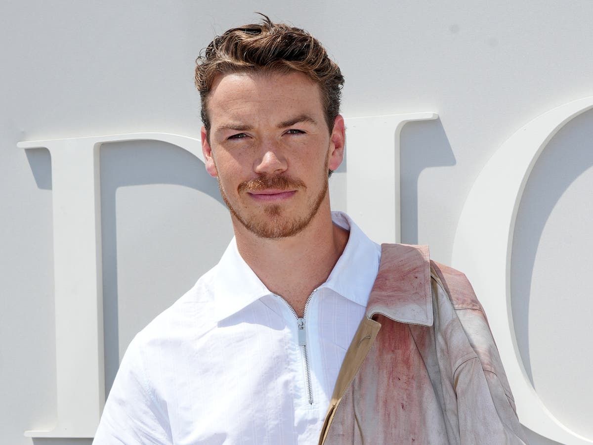 Fans praise ‘power of facial hair’ after Will Poulter…