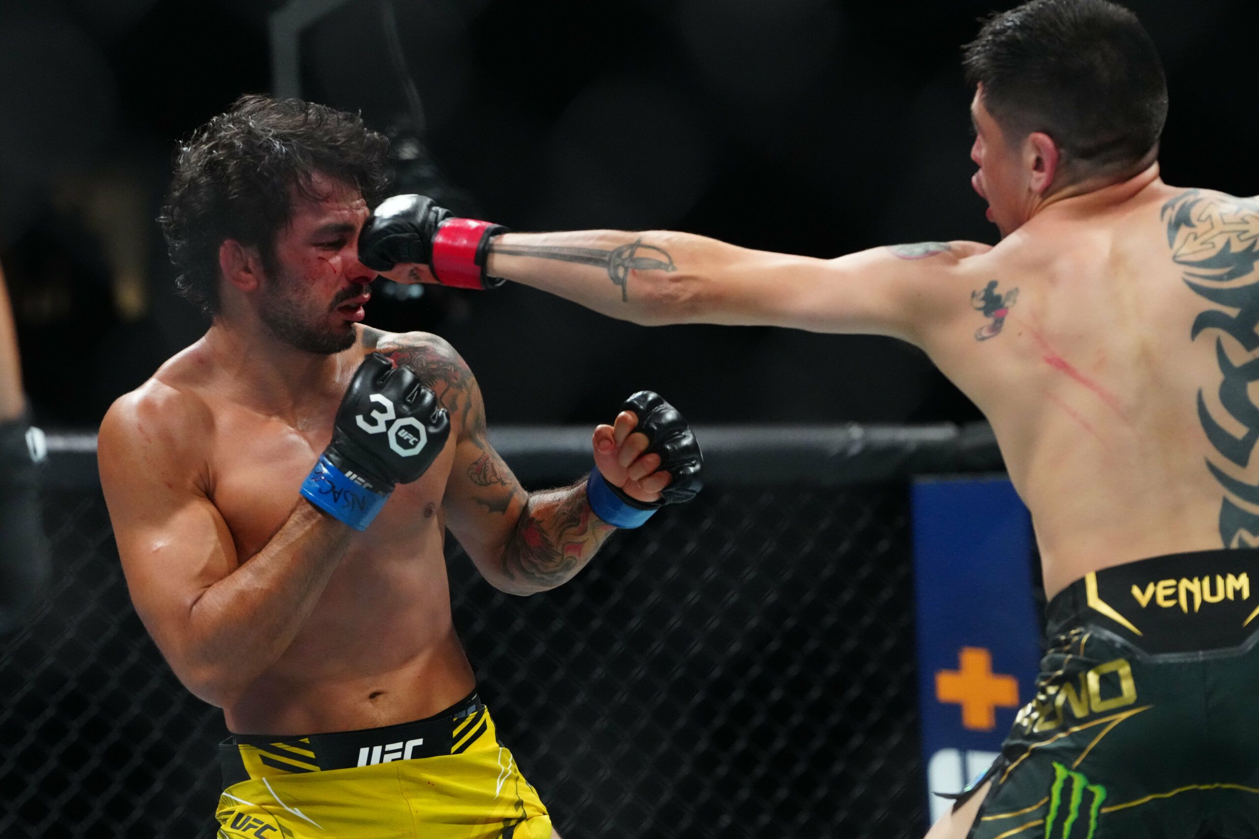 Brandon Moreno suffered broken hand at UFC 290; Dana…