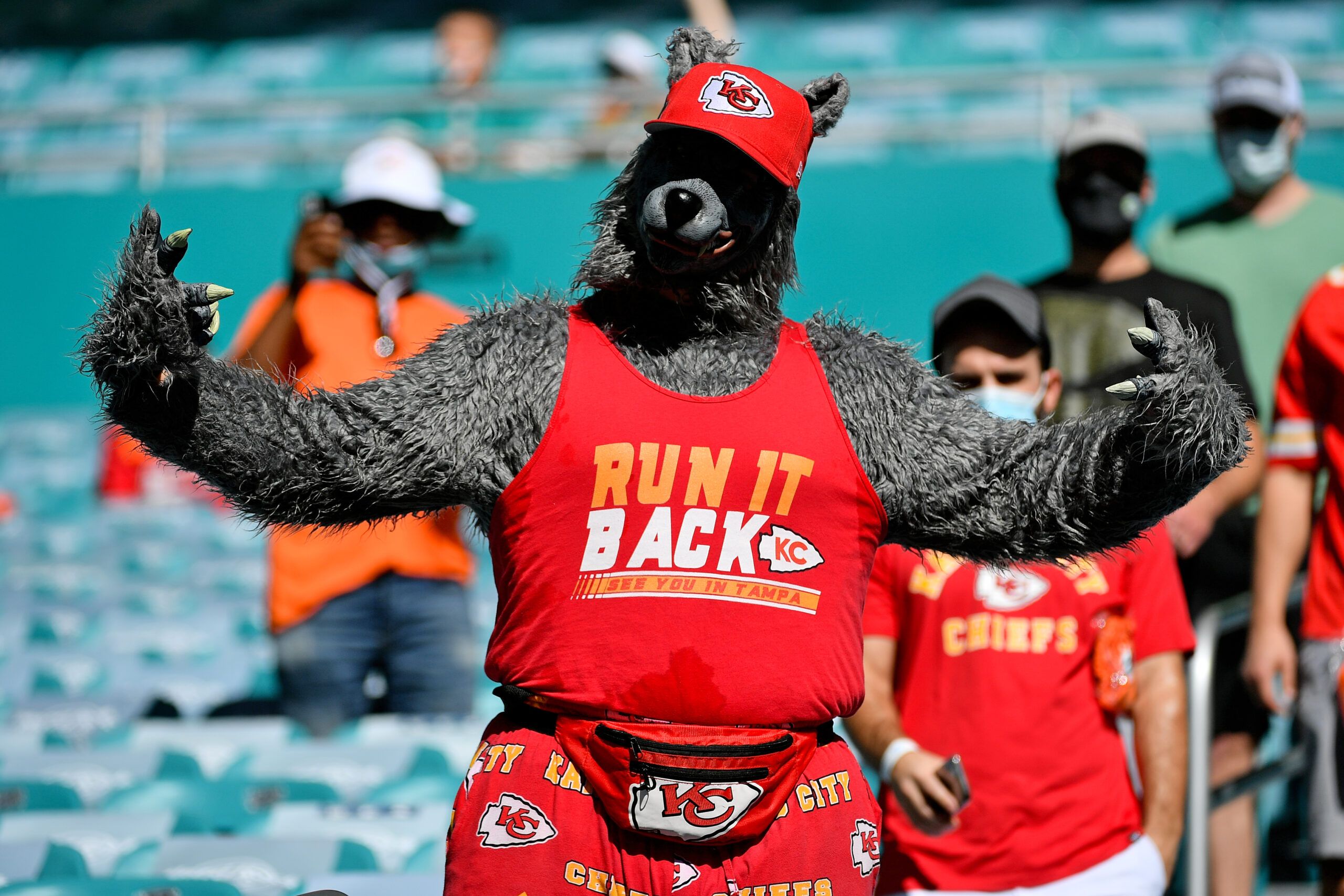 Chiefs superfan ‘ChiefsAholic’ arrested, charged by…