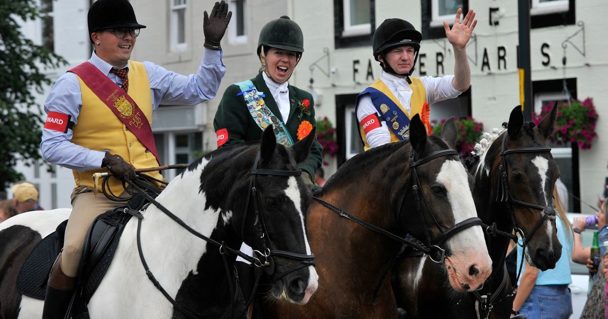 Thornhill celebrates in the sun with memorable gala day