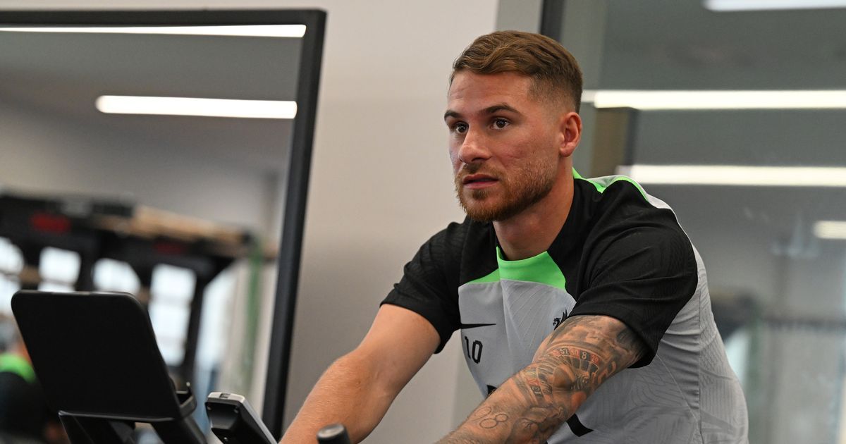 Liverpool dressing room's initial reaction to Alexis…