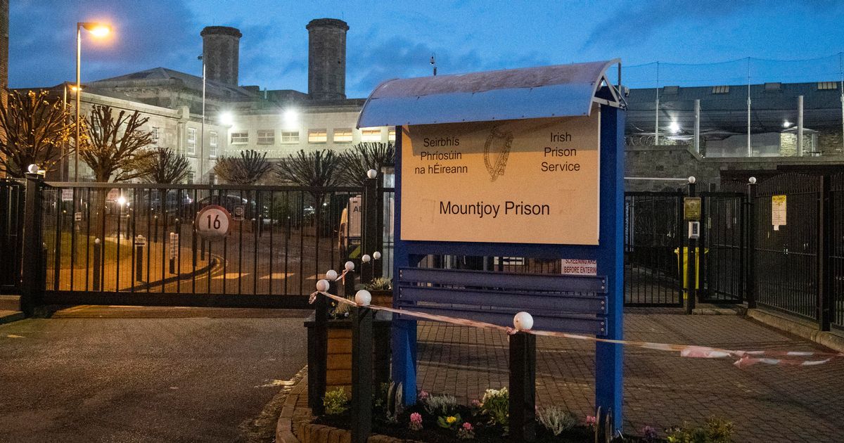Four prison staff injured in Mountjoy blade attack…