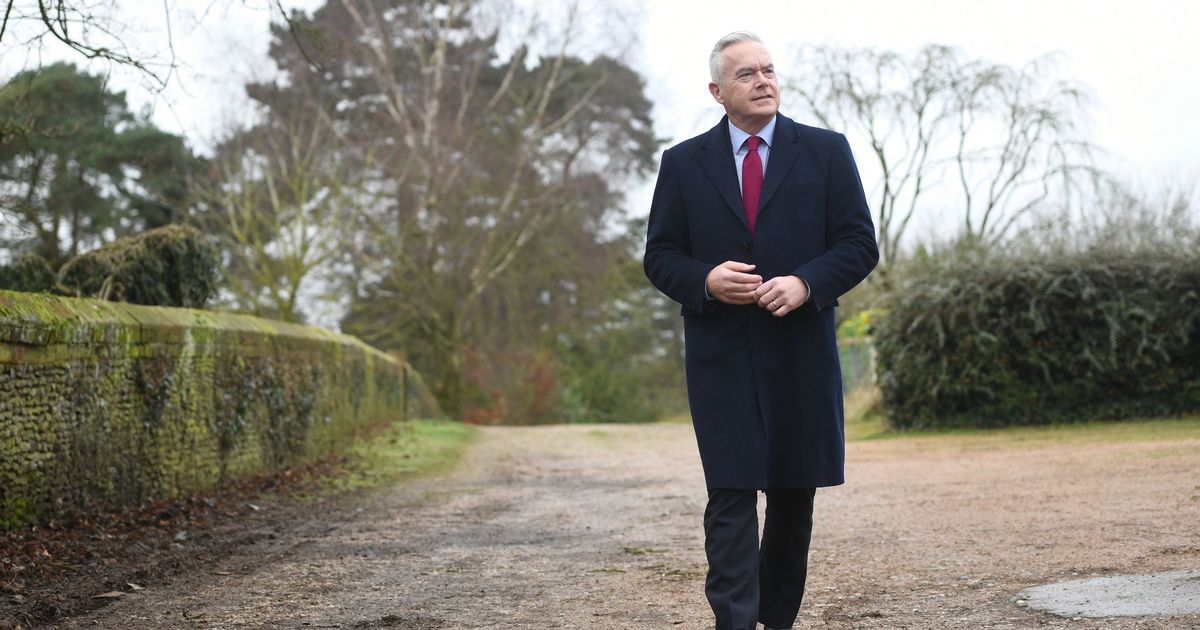 Who is Huw Edwards' wife Vicky Flind?