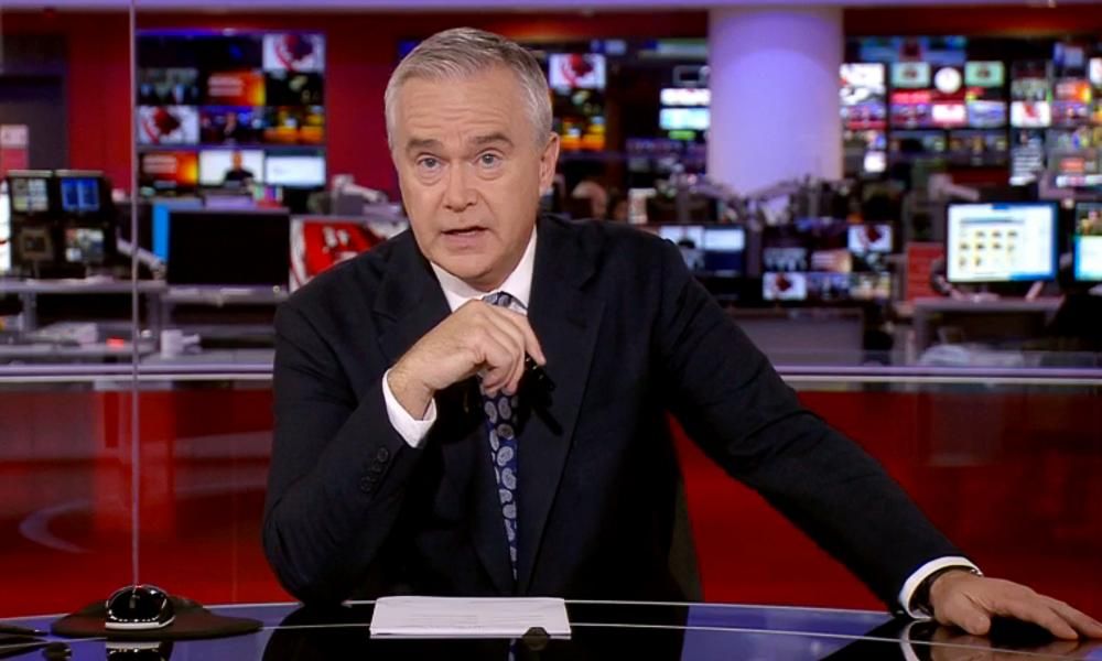 Huw Edwards named as BBC presenter at centre of…