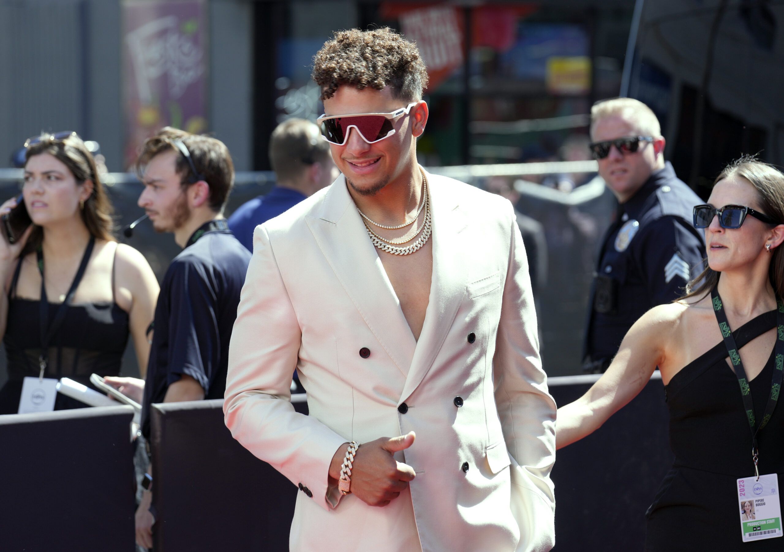 The best outfits from an elegant 2023 ESPYs red…