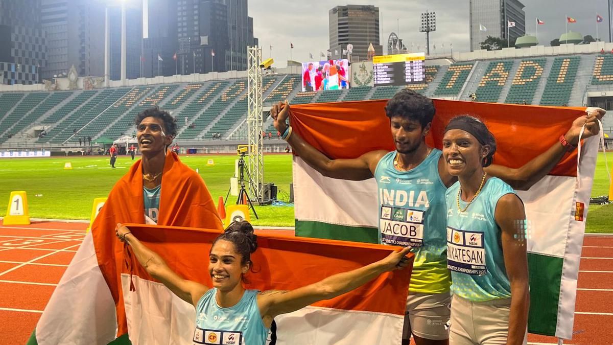 ASIAN ATHLETICS CHAMPIONSHIPS | Mixed relay team runs…