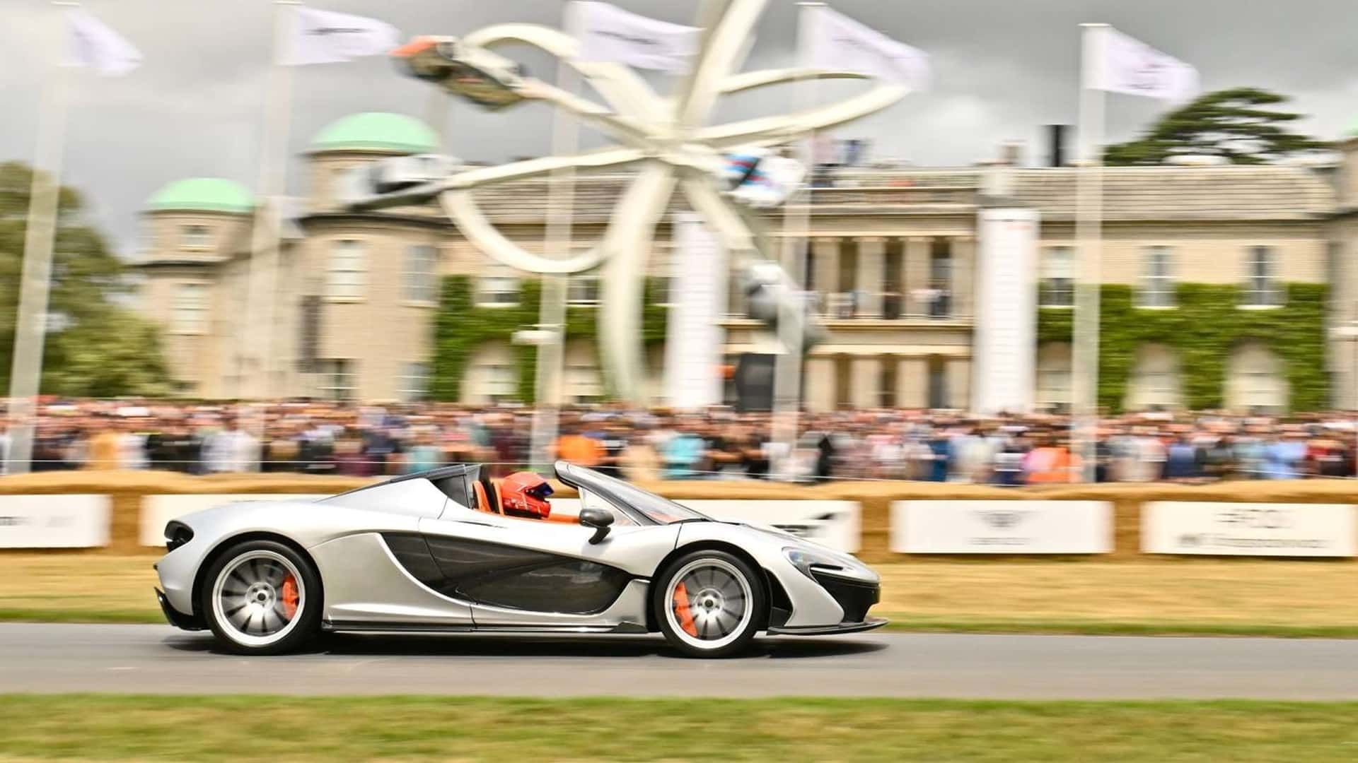 Lanzante McLaren P1 Spider Waves Its Door To The Crowd…