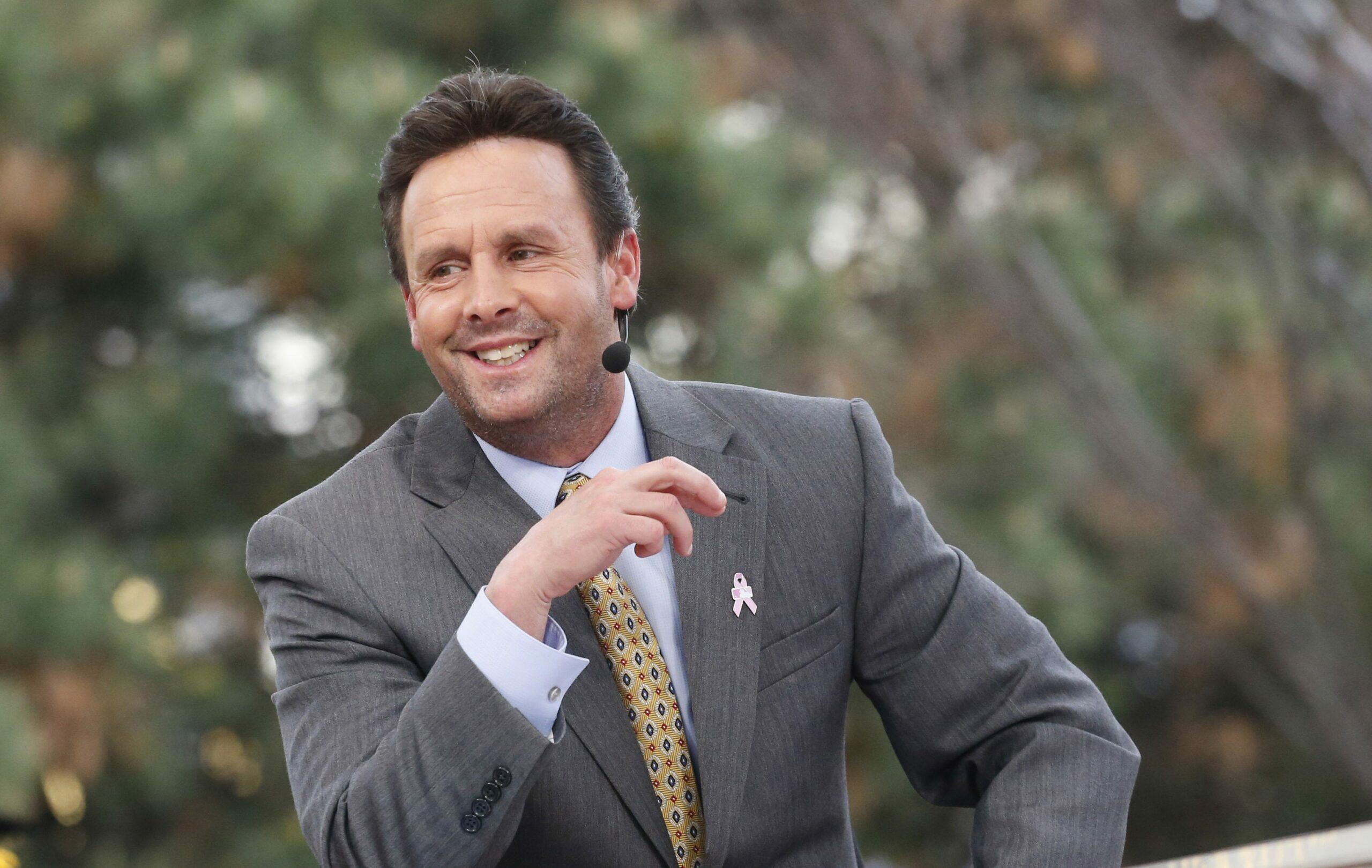 ESPN’s Karl Ravech weirdly praised very recent trade…