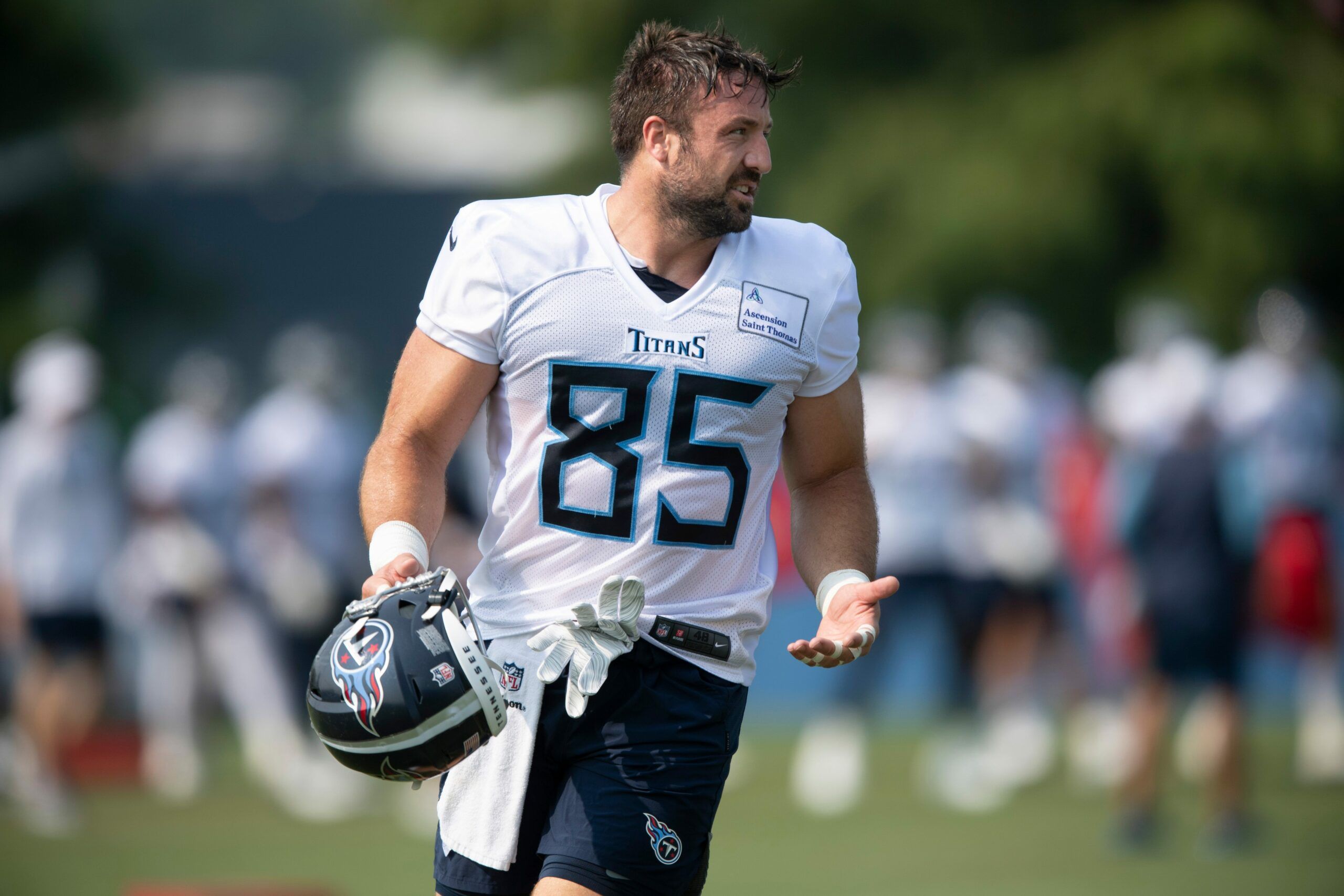 Former Titans TE Luke Stocker joins coaching staff