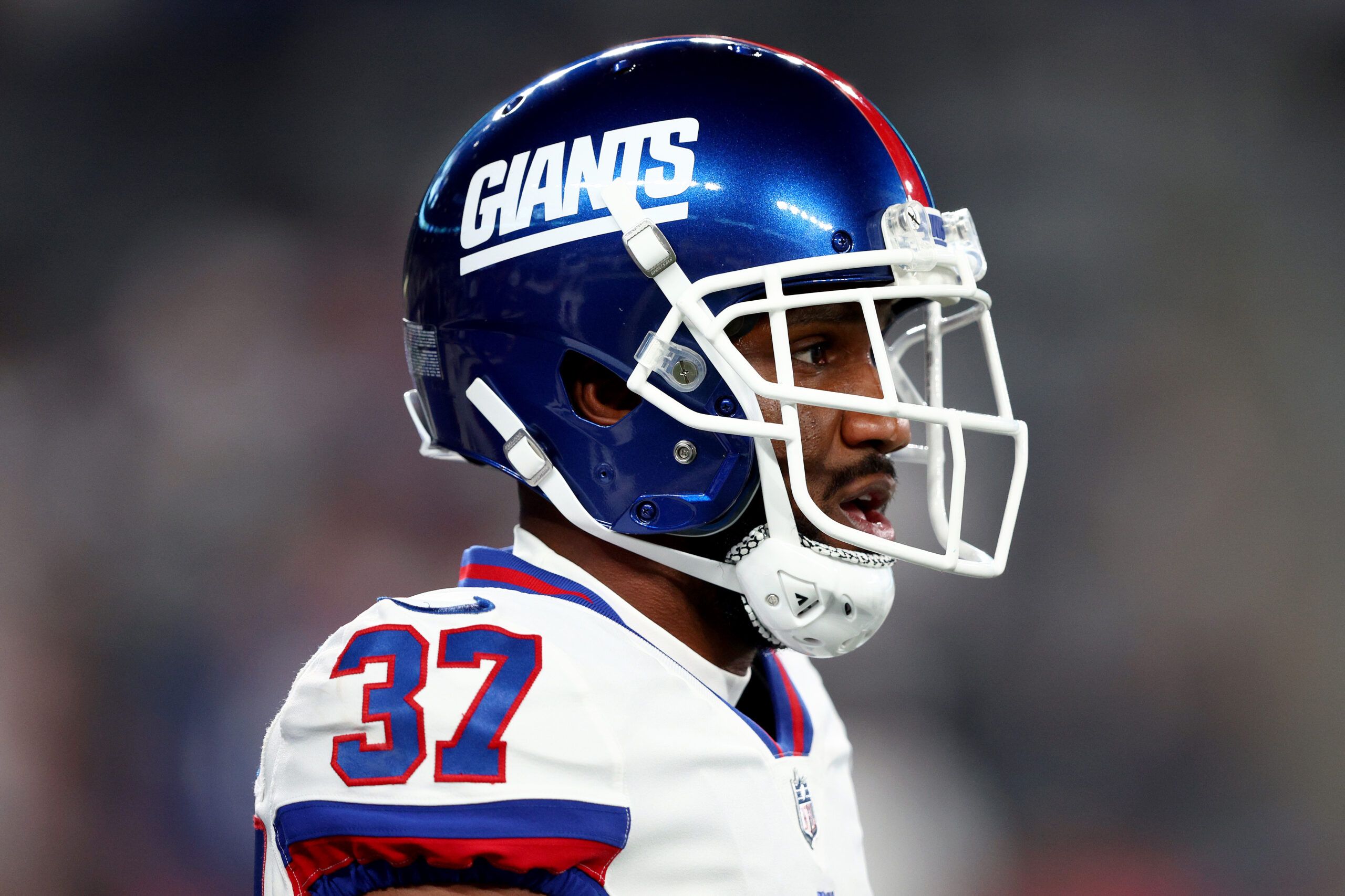 Giants sign DB Darren Evans, place LB Jarrad Davis on…