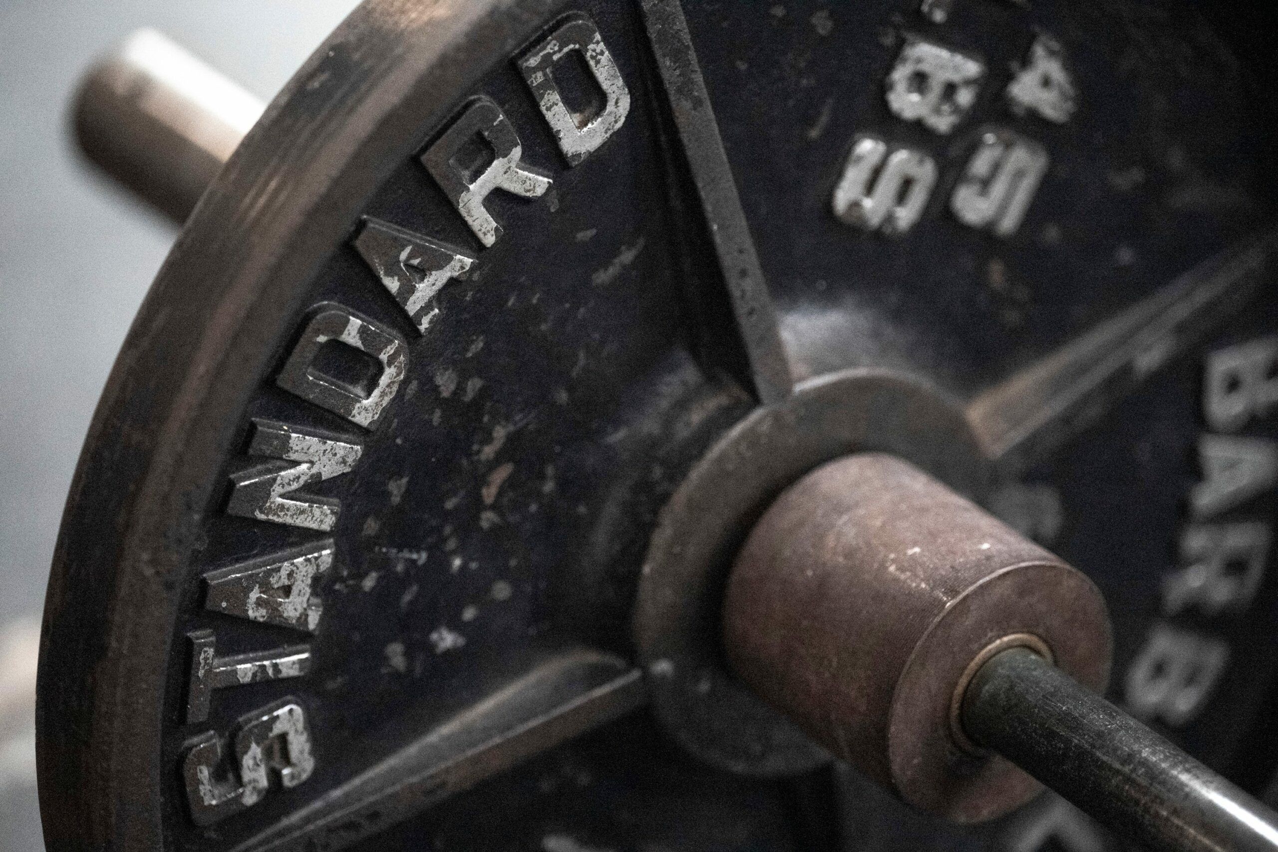 132-pound teen from Utah sets new world record for…