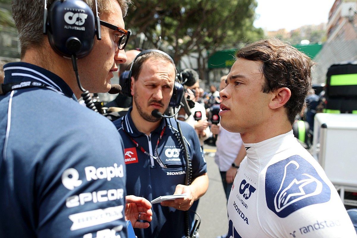 Tsunoda: De Vries' F1 feedback like Lauda in Rush movie