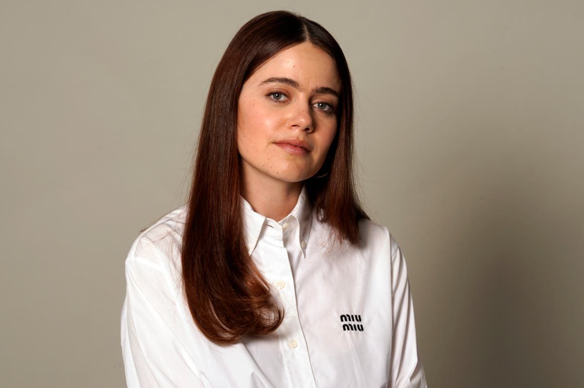 With ‘Theater Camp’ and ‘The Bear,' Molly Gordon is…