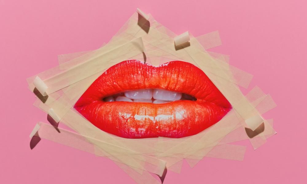 My top tip to stop lipstick bleeding