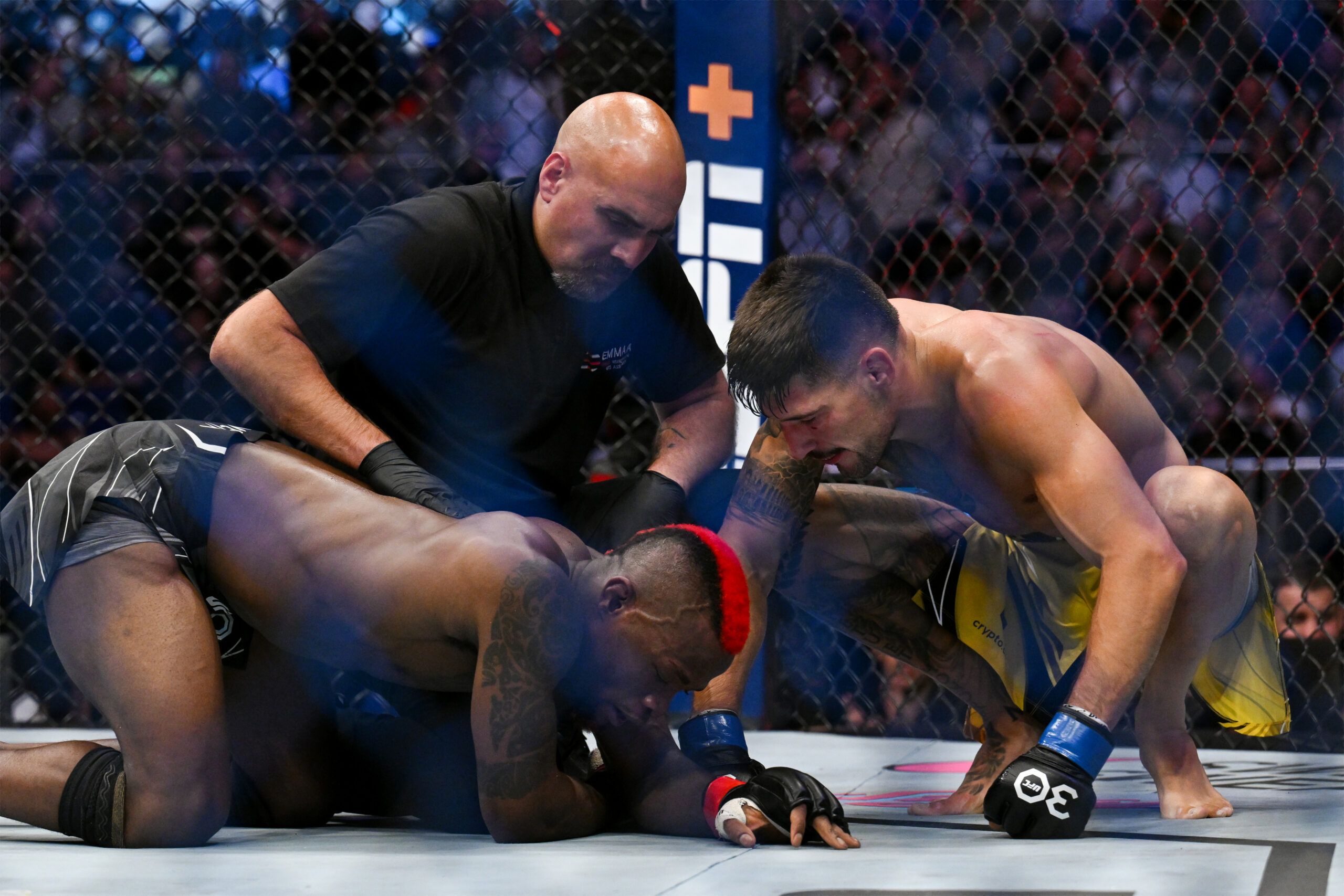 UFC Fight Night 224 video: Joel Alvarez submits Marc…