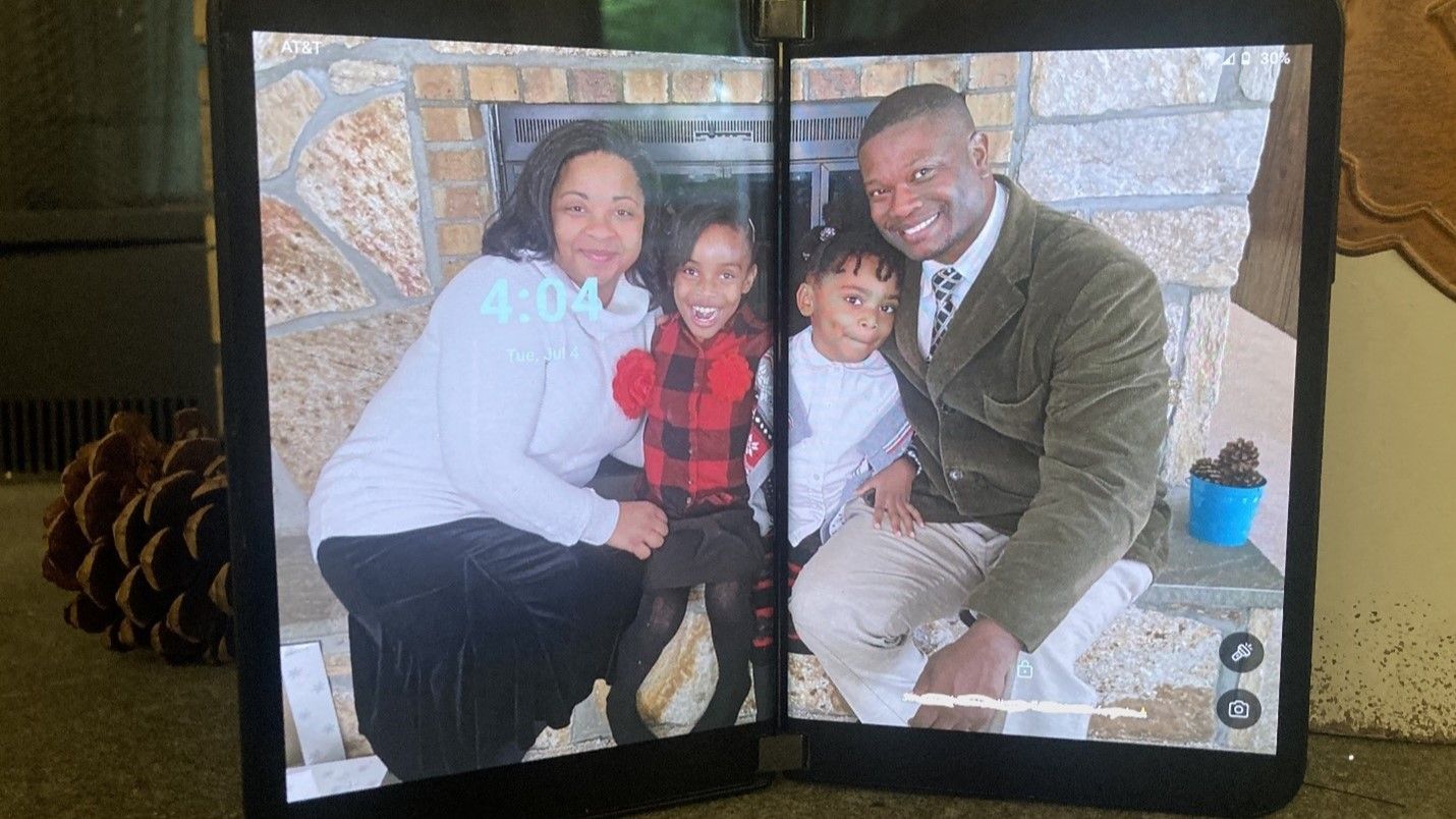 Microsoft's dubious positioning of the Surface Duo…