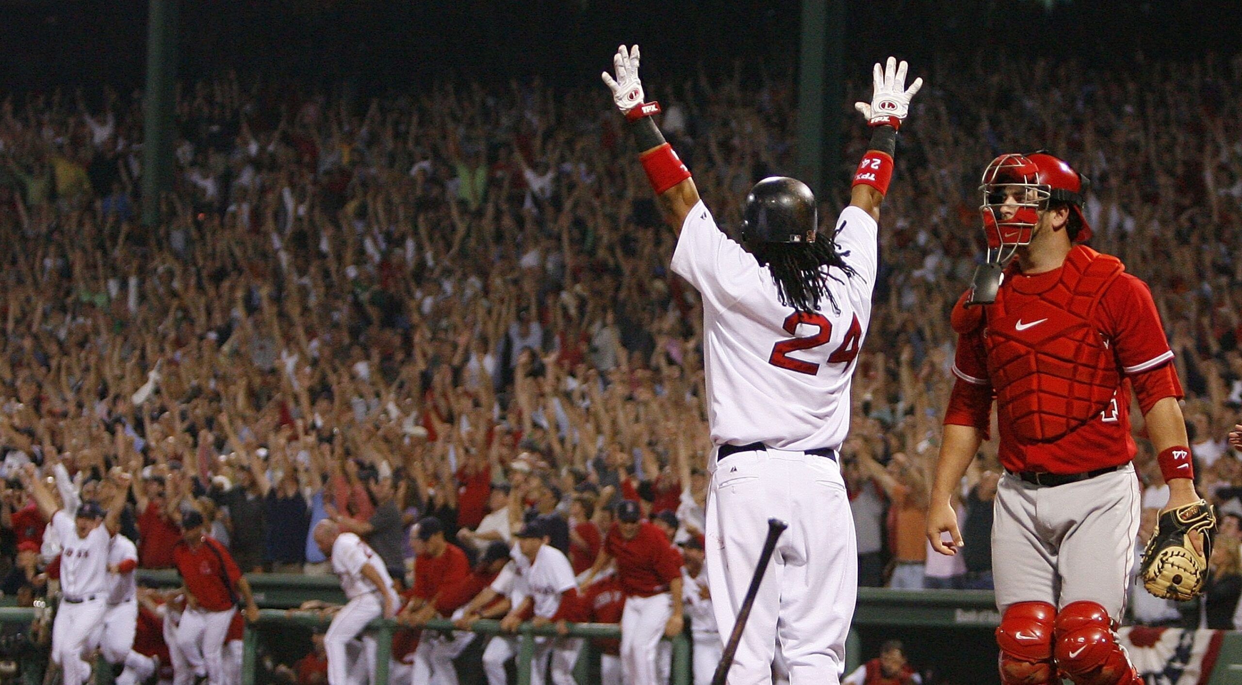 Fans crushed ex-MLB player Jeff Frye after he called…