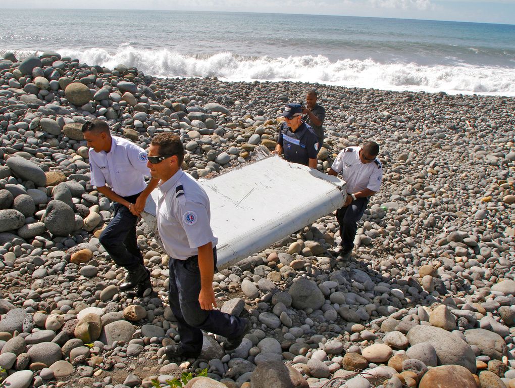 MH370 investigators to dump replica wing flaps in…
