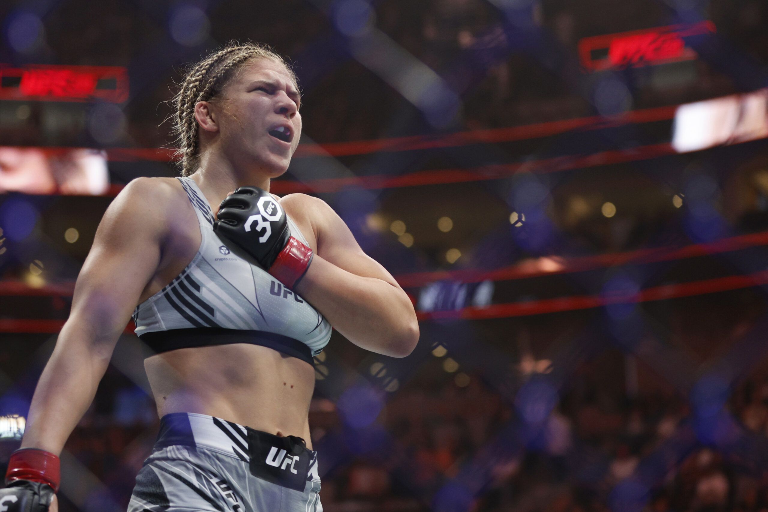 Miranda Maverick def. Priscila Cachoeira at UFC 291:…
