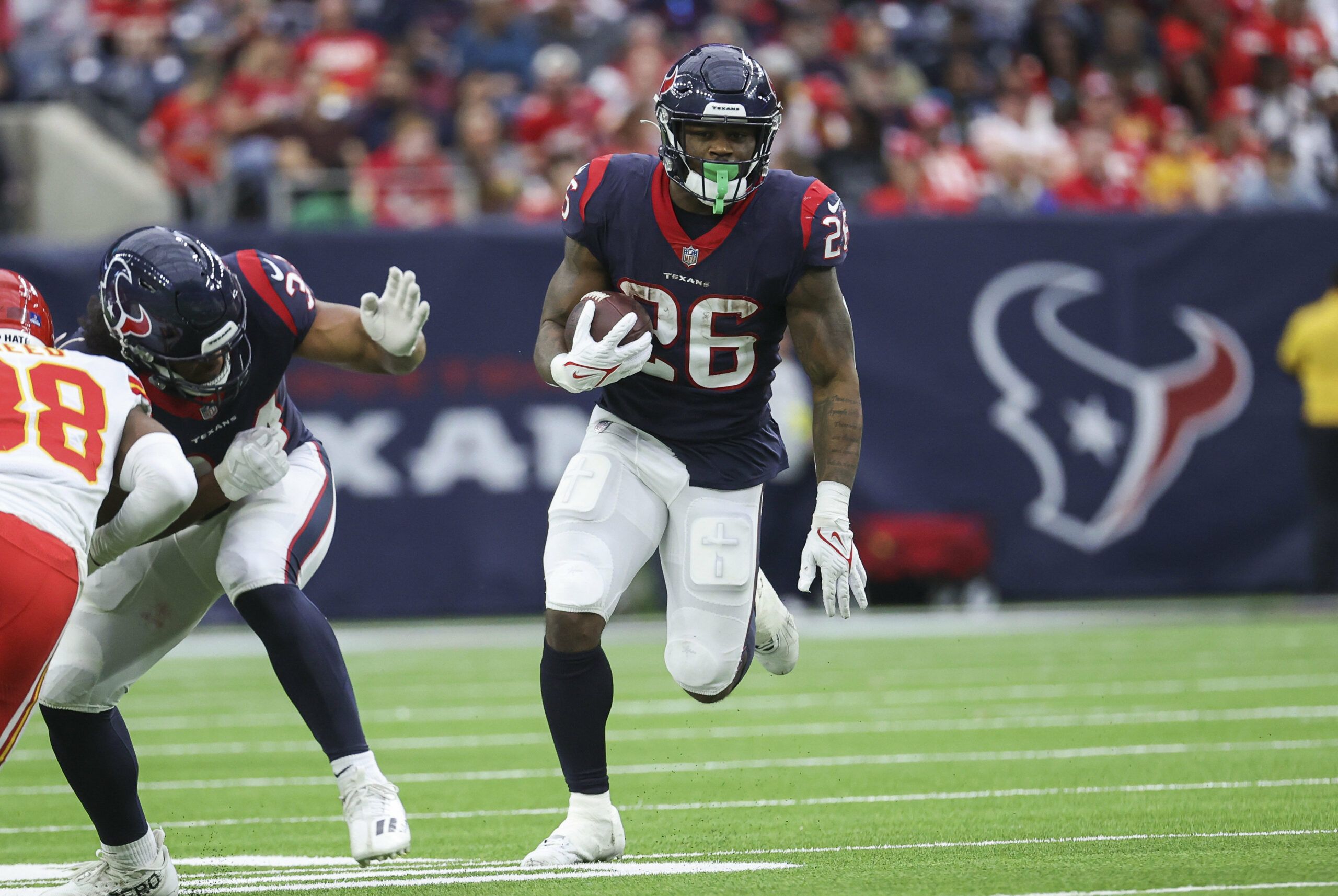 Rams are signing RB Royce Freeman, a former 3rd-round…