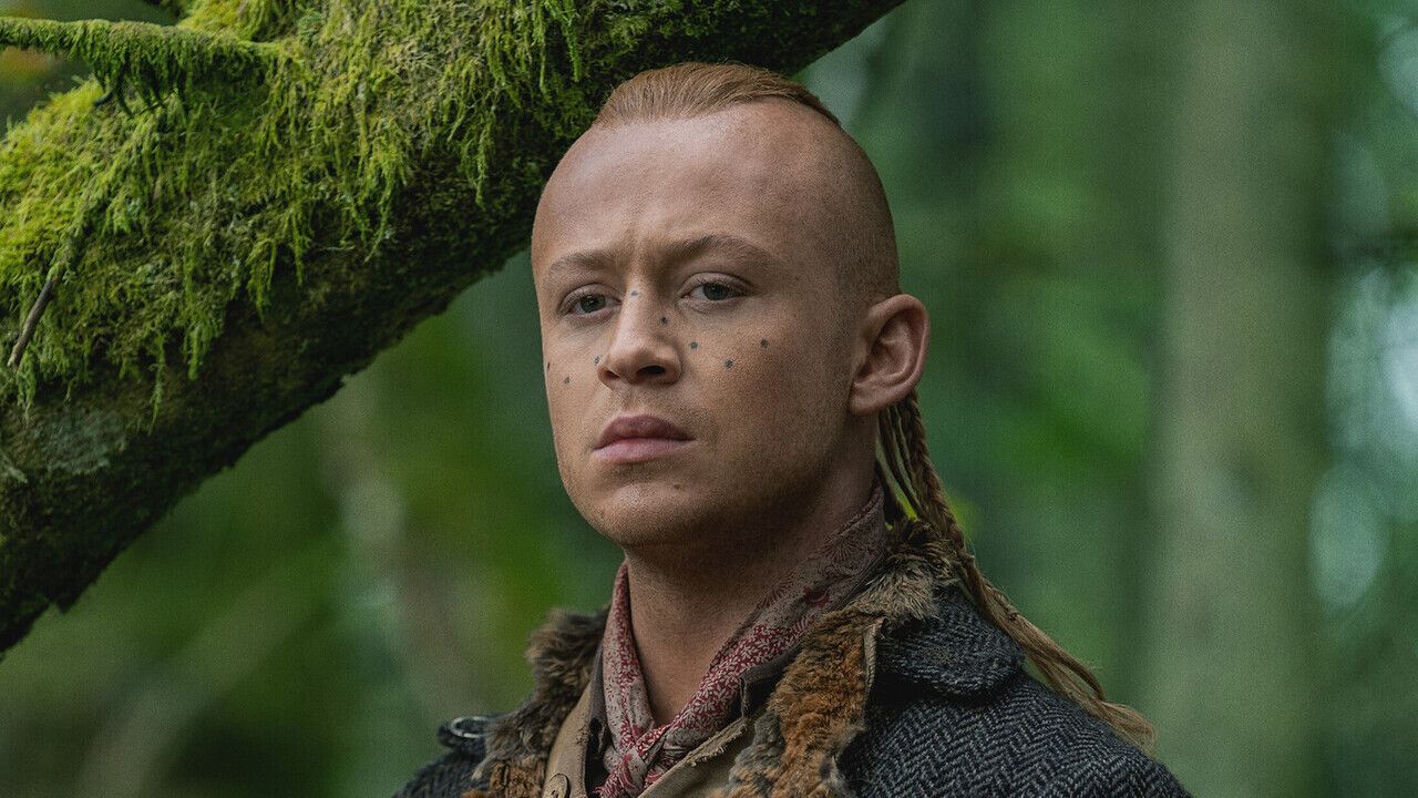 How Outlander's John Bell Feels About His Character…