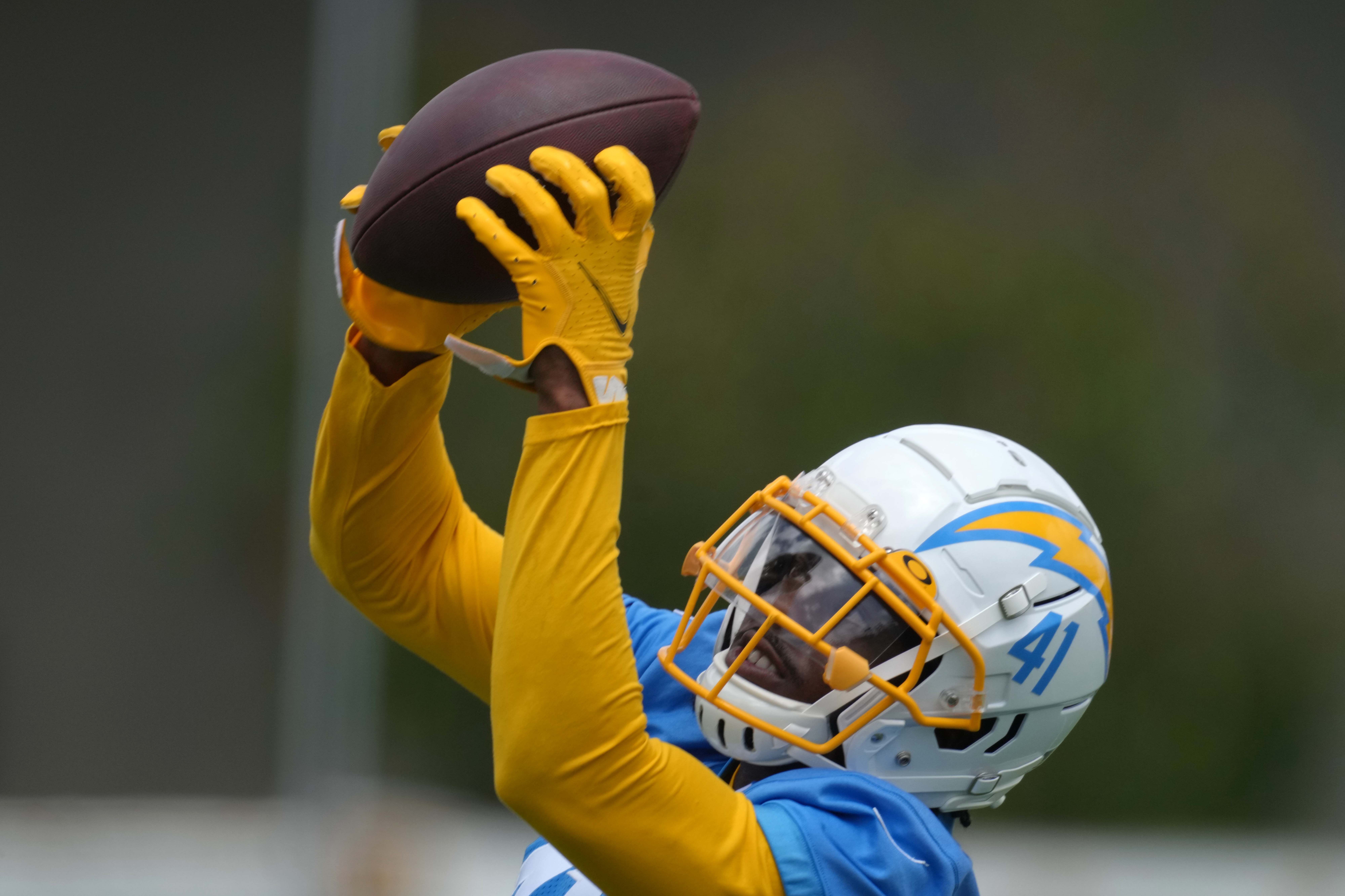 Chargers’ Raheem Layne making splash plays early in…