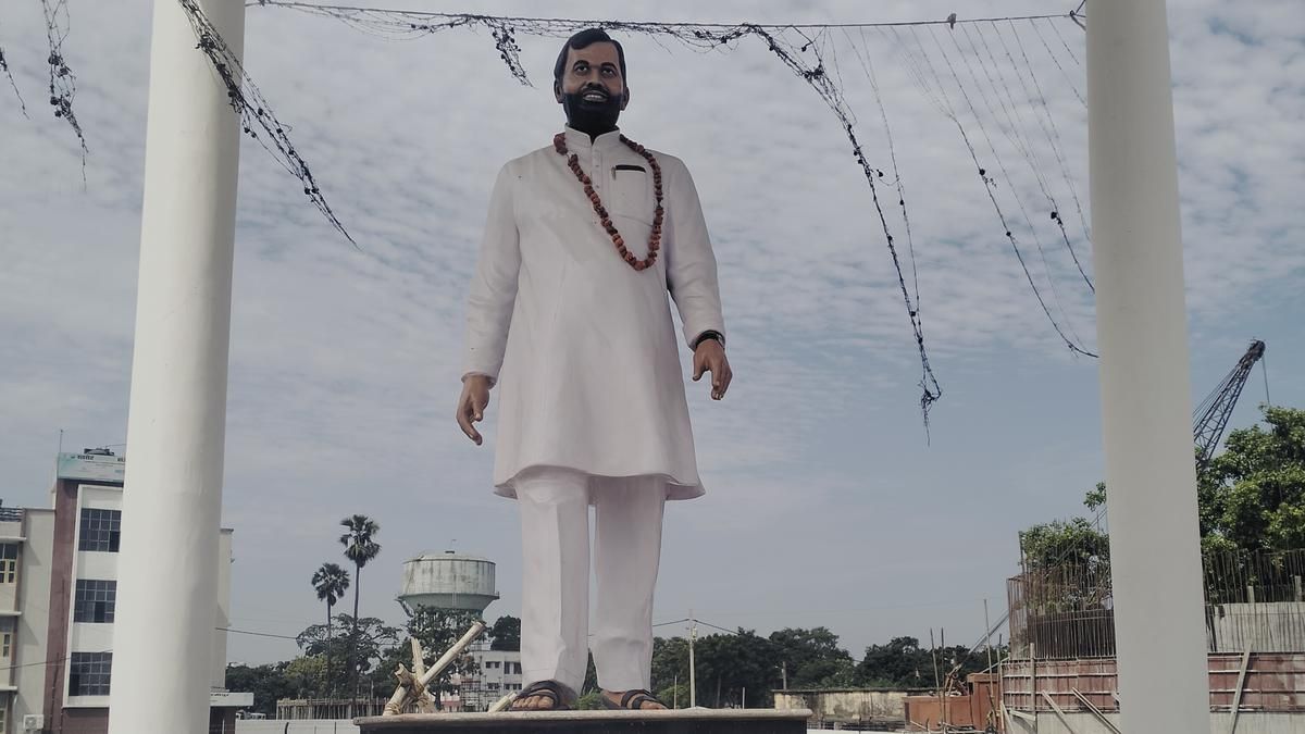 Son the natural heir, say people in Hajipur, as Chirag…