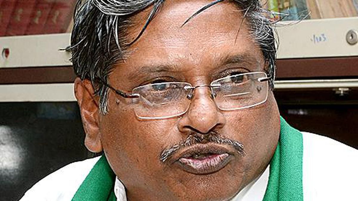 Nagi Reddy takes a dig at Naidu for his Yudha Bheri