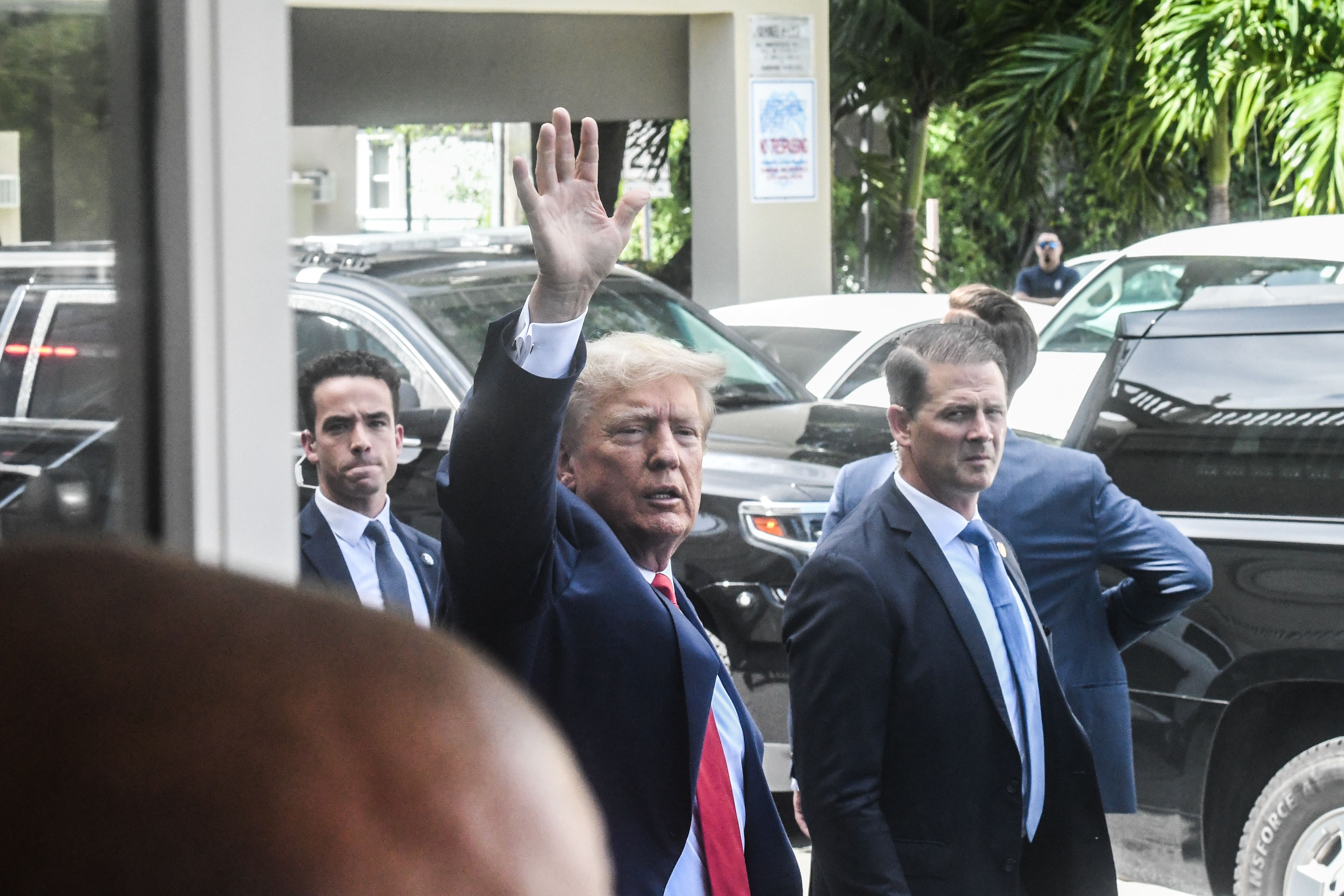 Trump’s Niece Pulls No Punches, Brands Former…