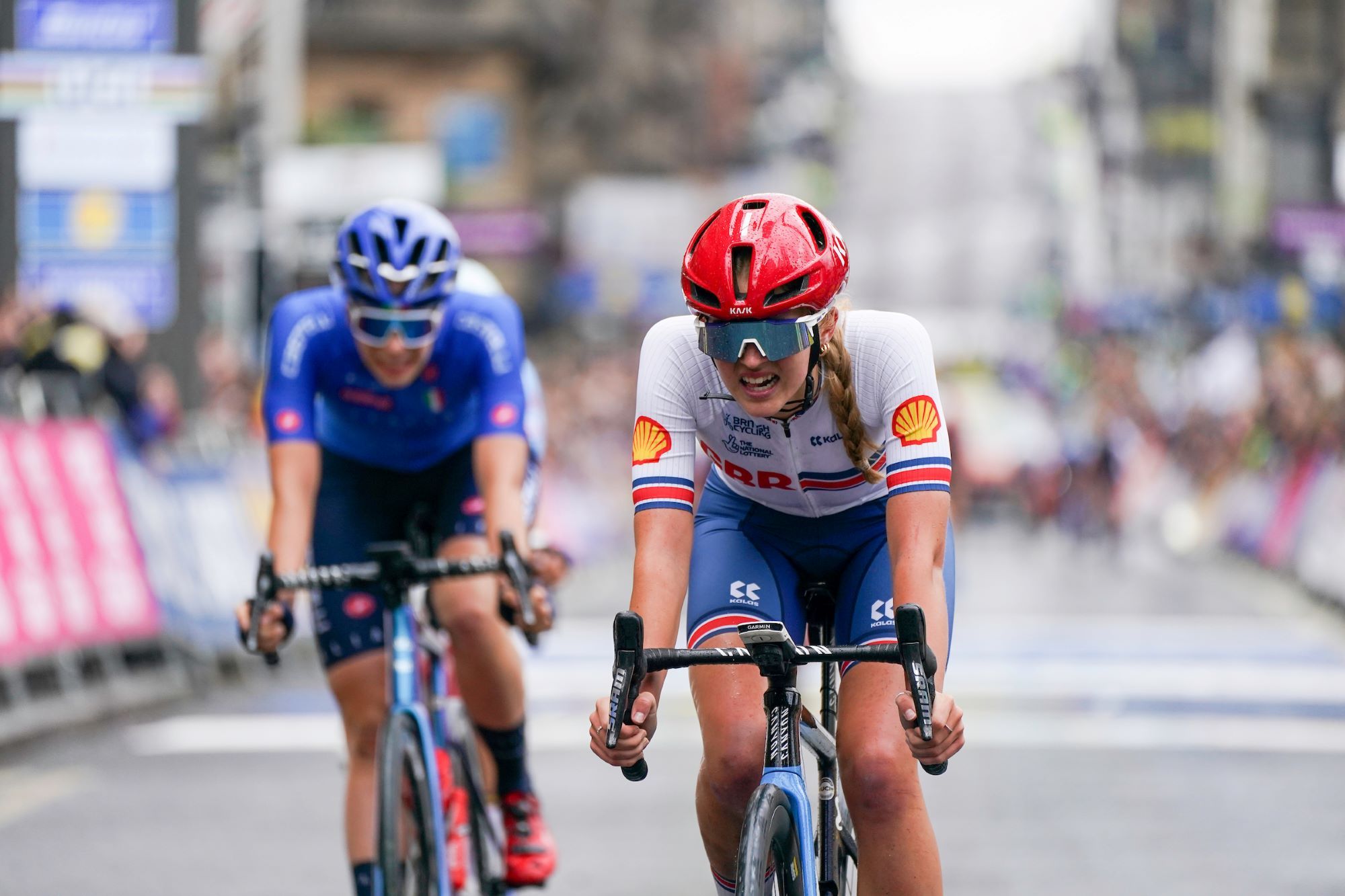Cat Ferguson forced to settle for silver in junior…