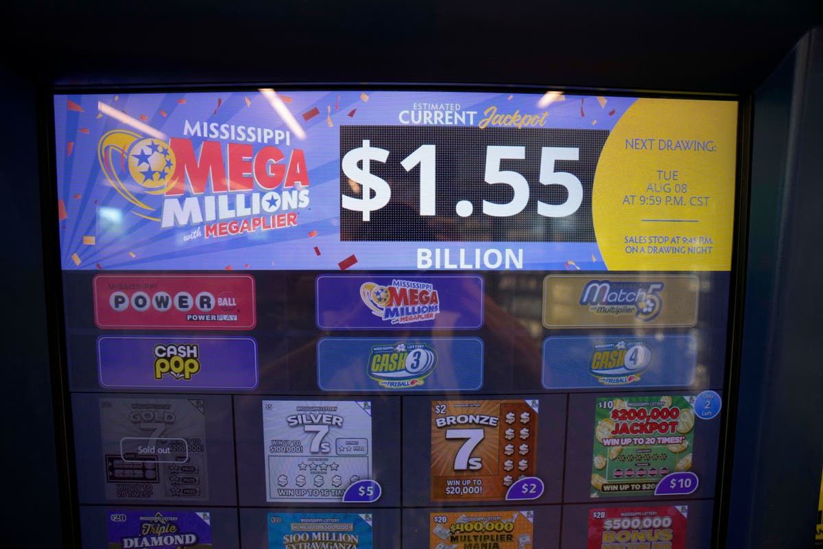$1.55 billion Mega Millions prize balloons as 31…