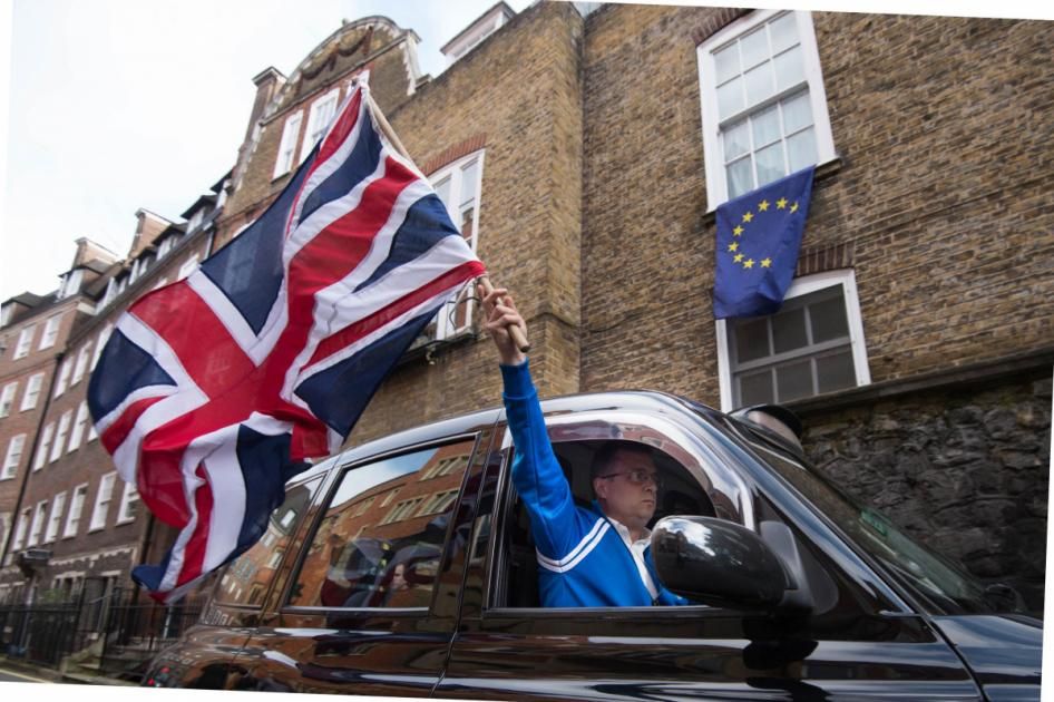 UK 'heading for five years of lost economic growth',…